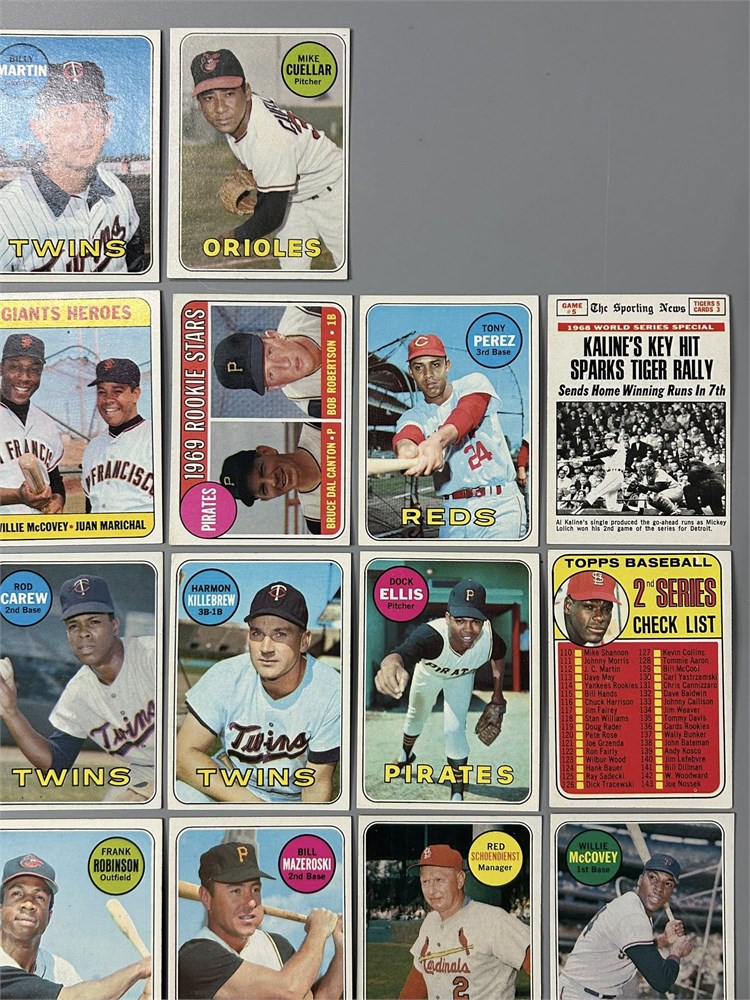 Collector Investor Auctions - 1969 Topps Stars Lot (28) EX+ Avg
