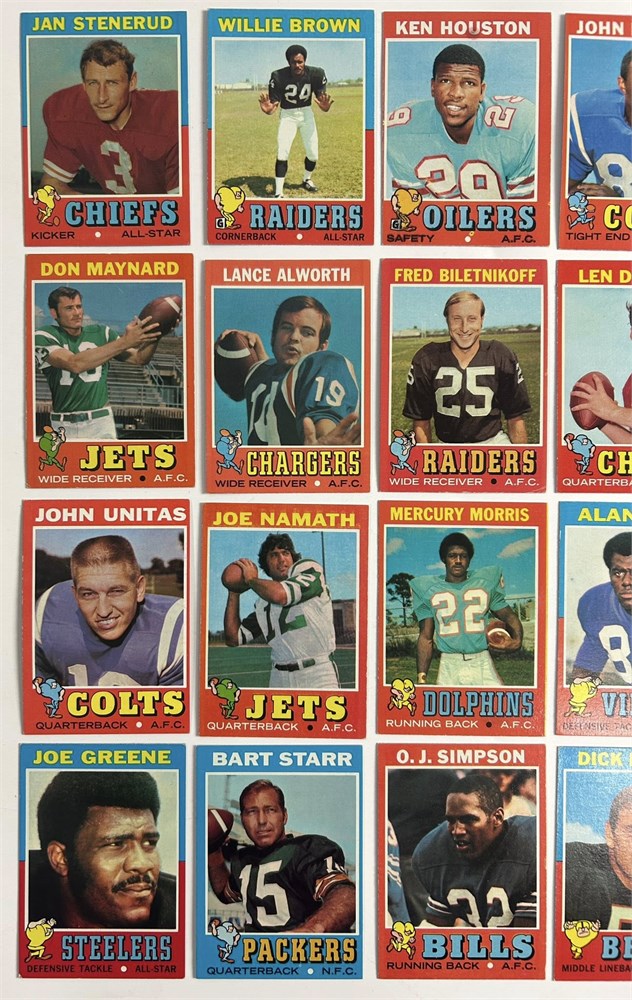 Collector Investor Auctions - 1971 Topps Football HOF/Stars Lot (23) w ...
