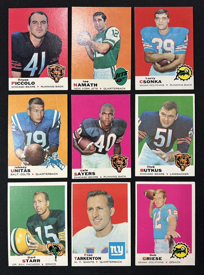 Collector Investor Auctions - 1969 Topps Football Complete Set (1-263 ...