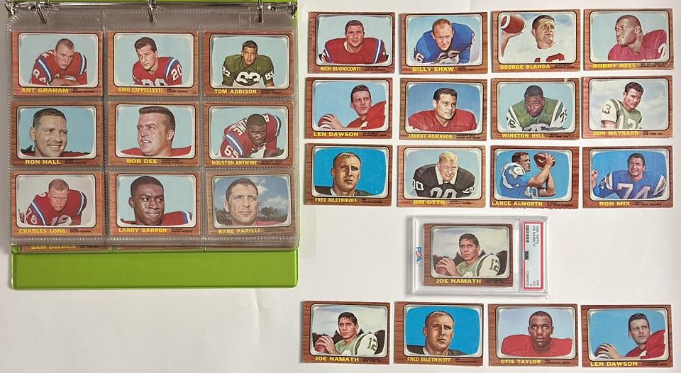 Collector Investor Auctions - 1966 Topps Football Set (1-132) w/ Namath ...